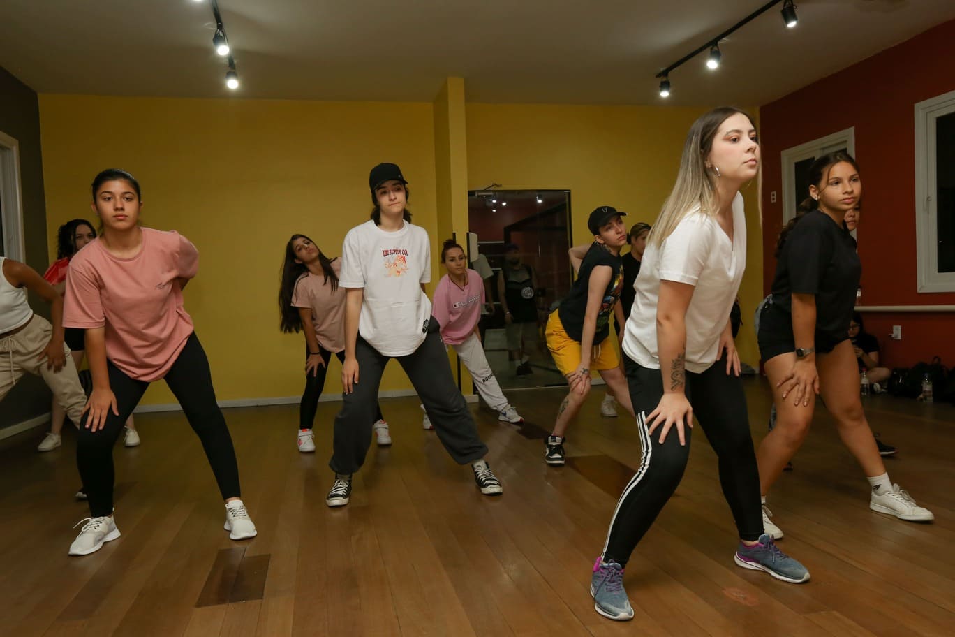 Quem Somos? – Adhana Dance School